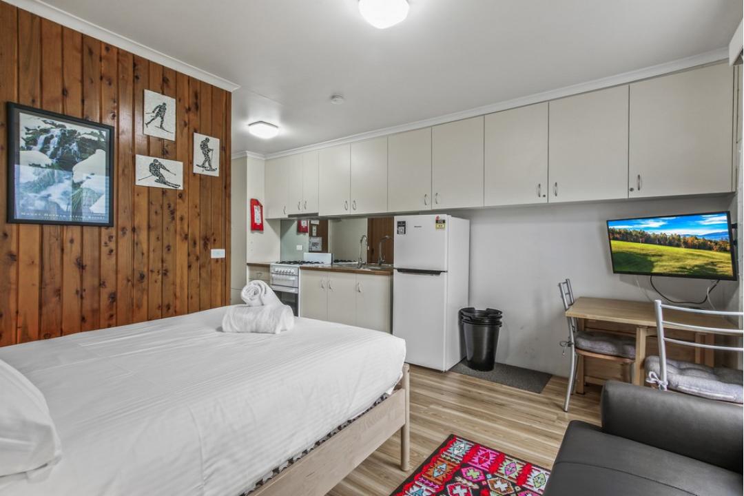 Mt Hotham Accommodation Official Site - Alpine Haven 4