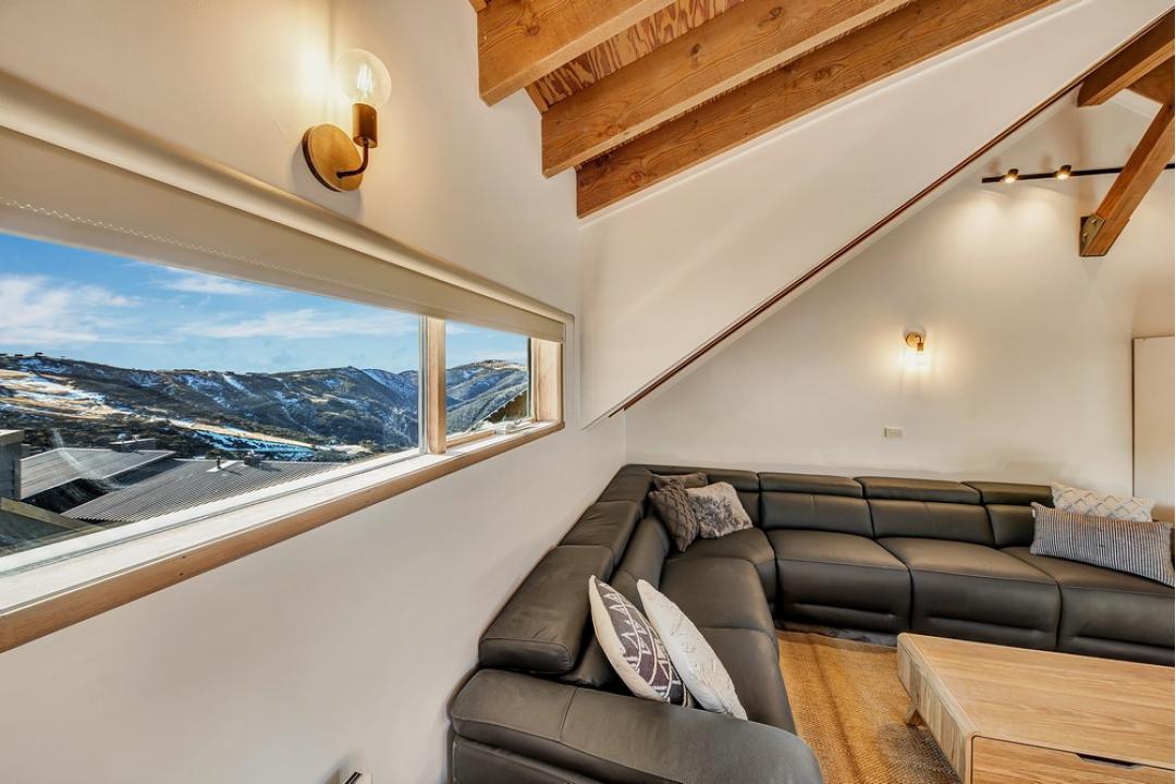 Mt Hotham Accommodation Official Site - The Penthouse - Alpine Haven