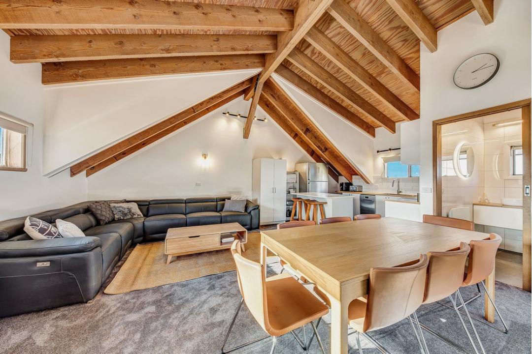 Mt Hotham Accommodation Official Site - The Penthouse - Alpine Haven