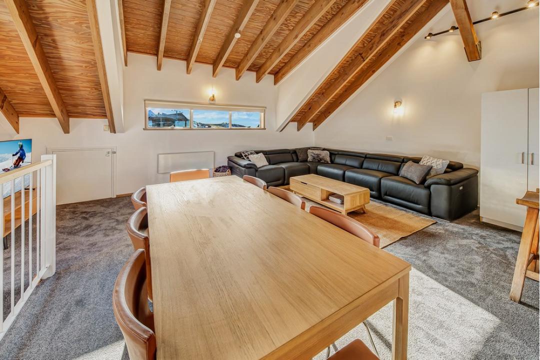 Mt Hotham Accommodation Official Site - The Penthouse - Alpine Haven