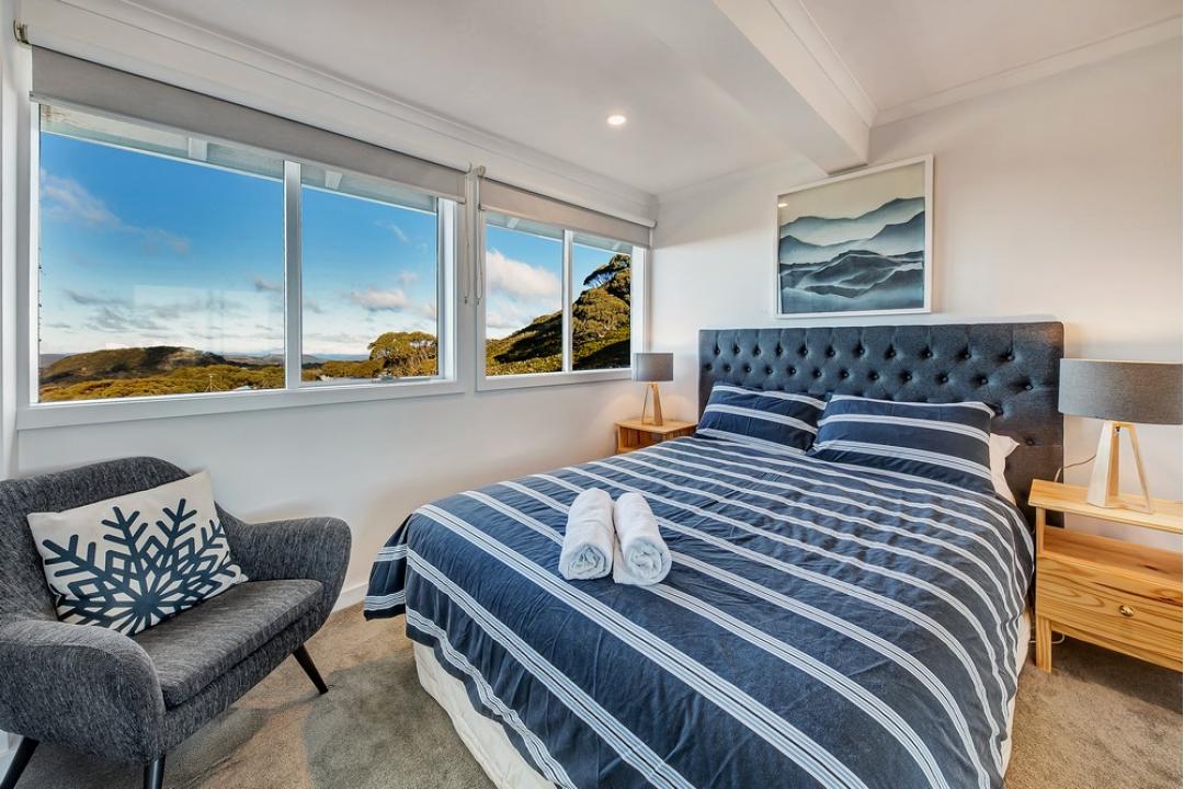 Mt Hotham Accommodation Official Site - The Penthouse - Alpine Haven